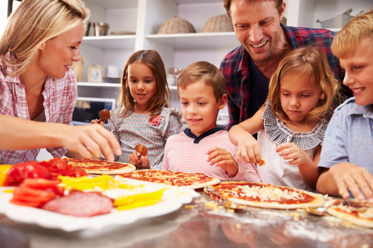 3 advantages of home cooking with your family – Nyonyalicious